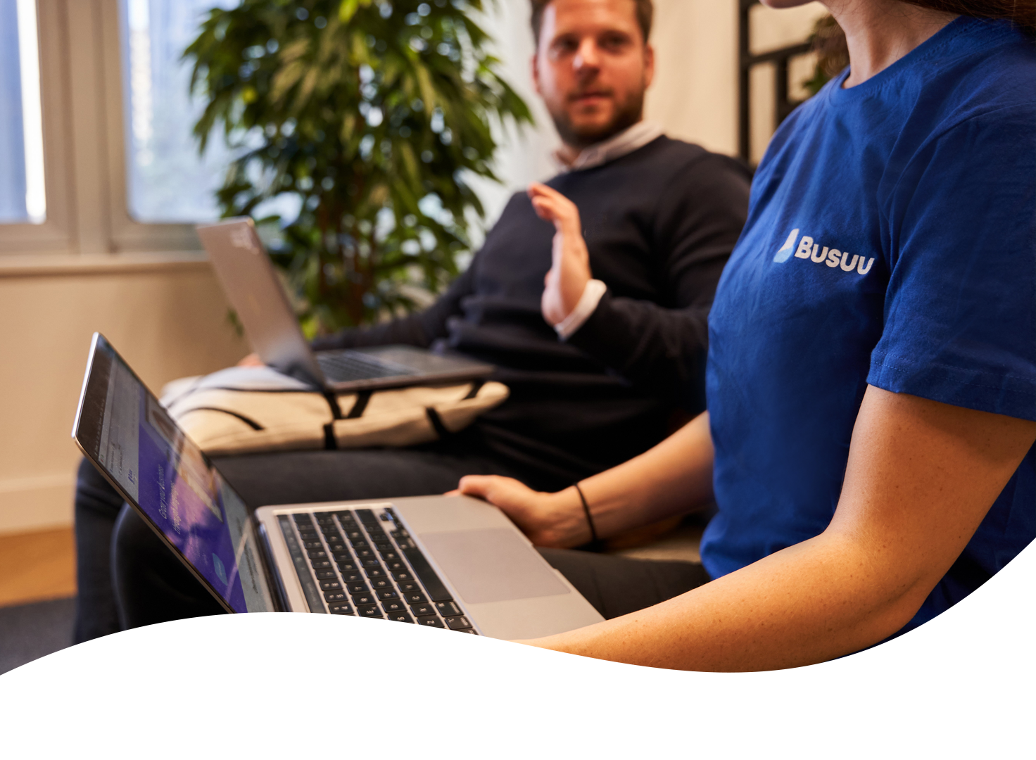 Build your employees' speaking confidence through Busuu's Live Lessons